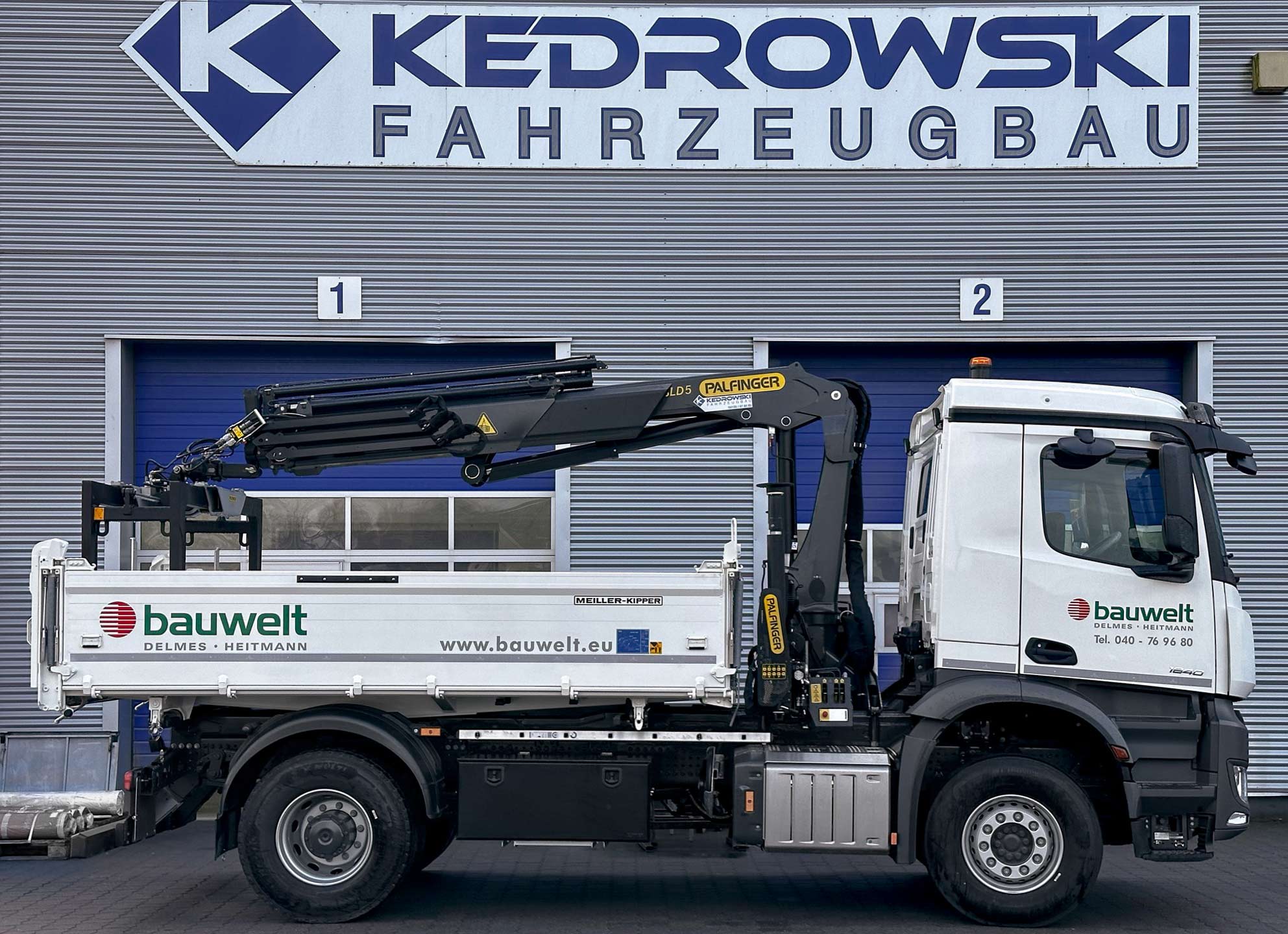 Pritsche mit Kran | Kedrowski Fahrzeugbau